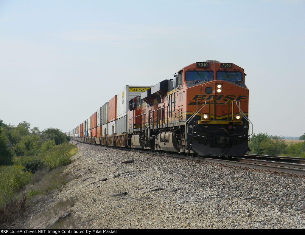 BNSF 7310